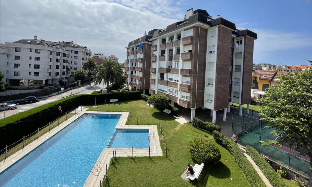 Studio con piscina - Notel Club